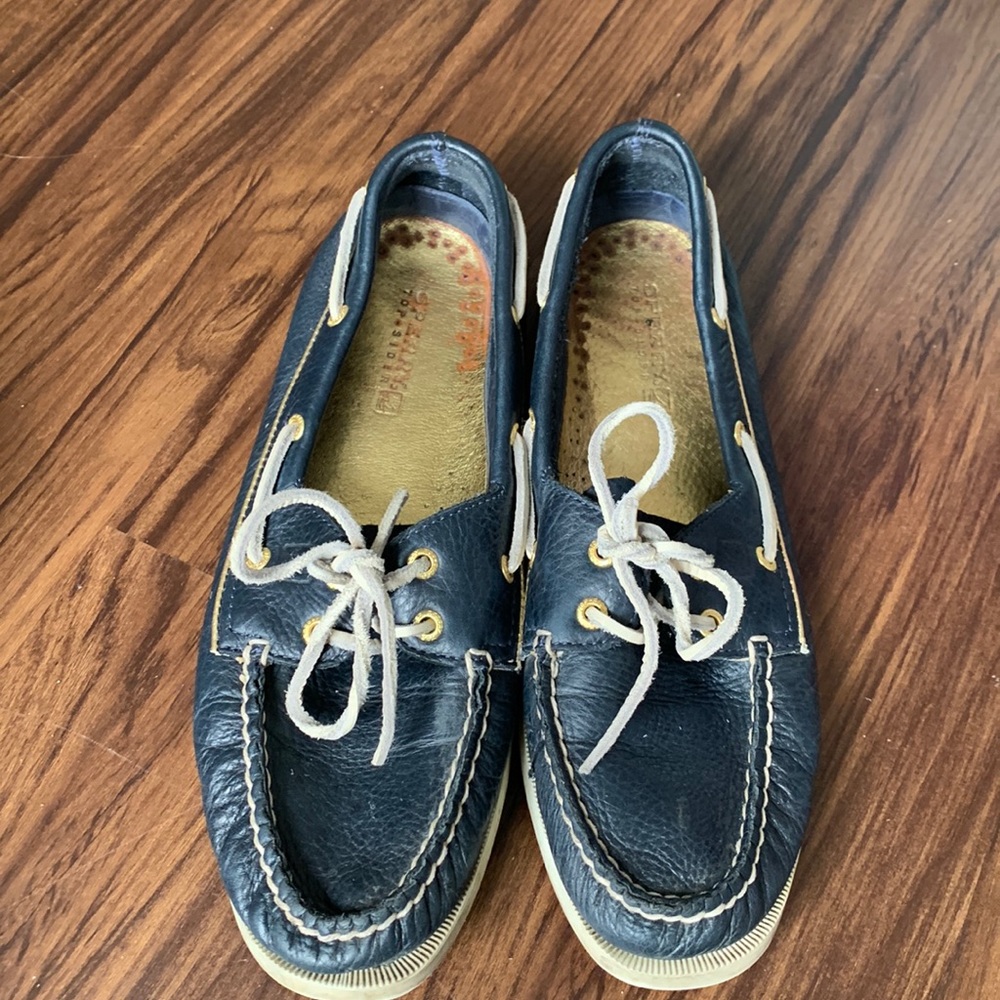 Sperry Classic Leather Boat Shoe, Navy - Gem